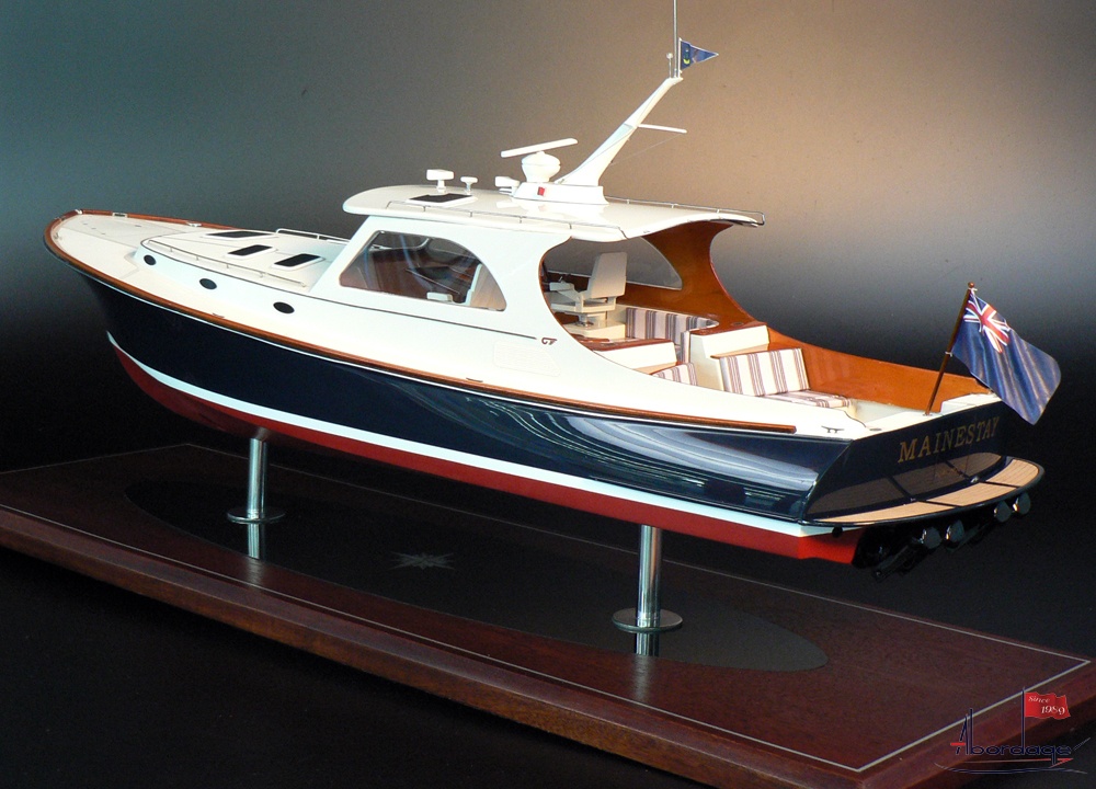 Custom Power Boats / Power boat Models | Abordage - Fine Ship Model Builder