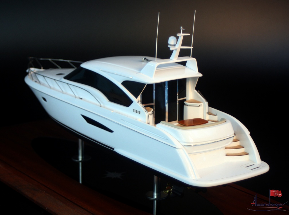 Custom Power Boats / Power boat Models | Abordage - Fine Ship Model Builder
