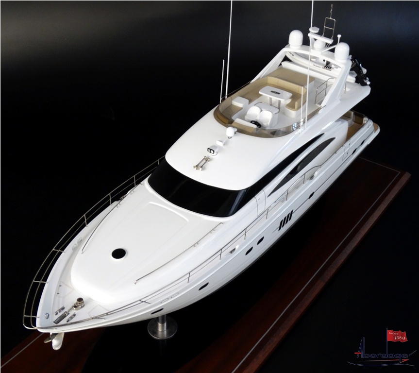 Custom Power Boats / Power boat Models | Abordage - Fine Ship Model Builder