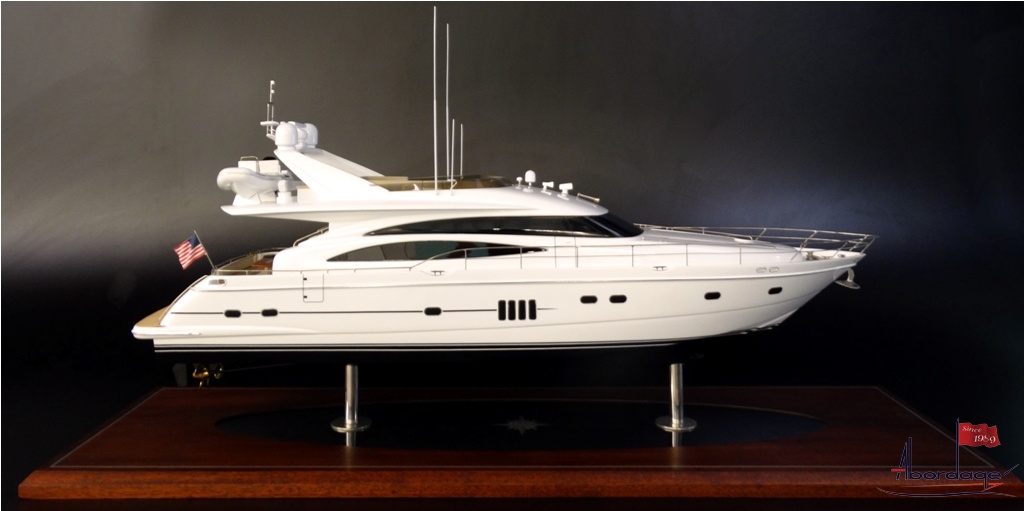 Custom Power Boats / Power boat Models | Abordage - Fine Ship Model Builder