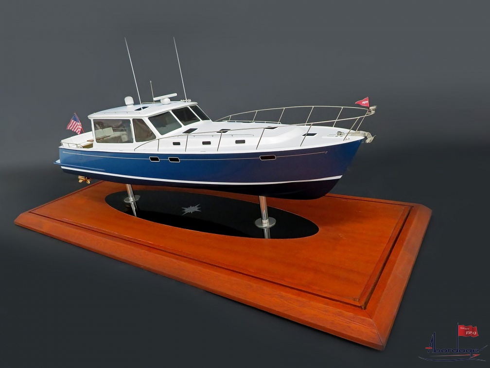 Custom Power Boats / Power boat Models | Abordage - Fine Ship Model Builder